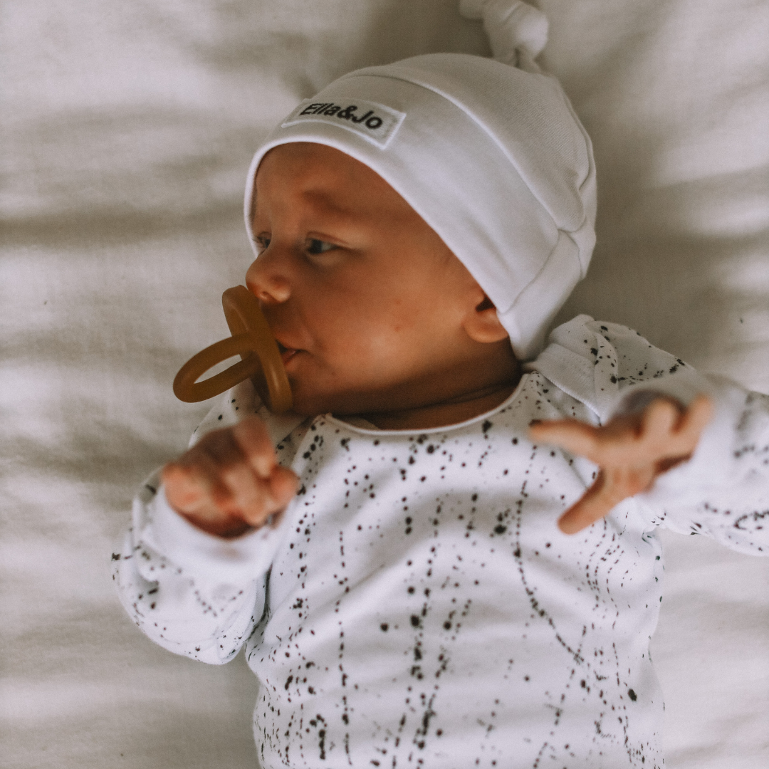 Long-Sleeve Onesie for Babies – Ella and Jo